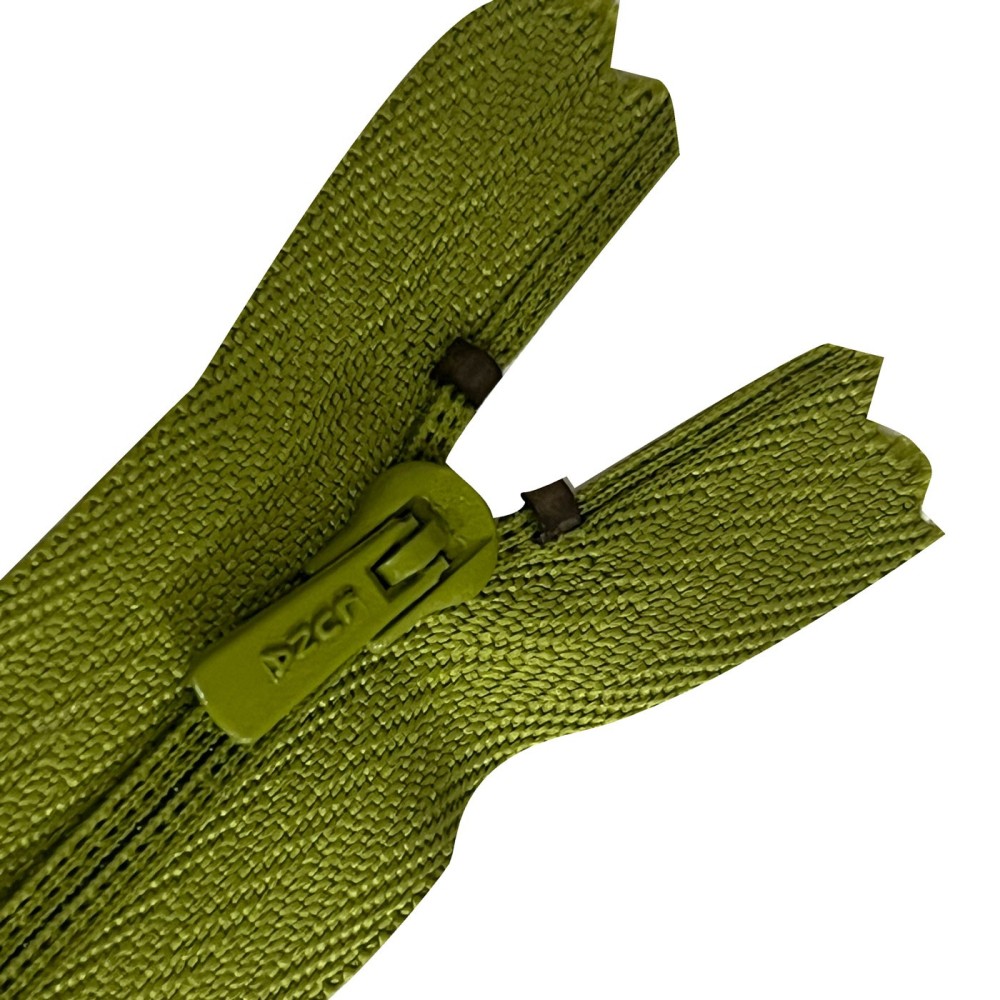 Pack Of 5 Lime green Nylon Zips (Closed end) - EU Fabrics