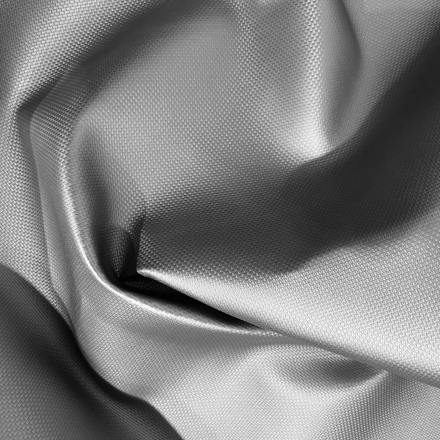 Clearance Metallic Leatherette 4.5 Meter Roll - EU Fabrics